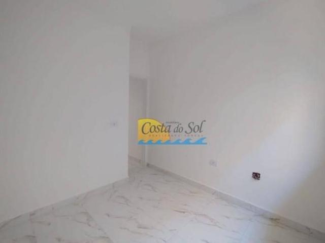 Casa com 2 dormitórios à venda por R$ 295.000,00 Jardim Melvi Praia Grande/SP