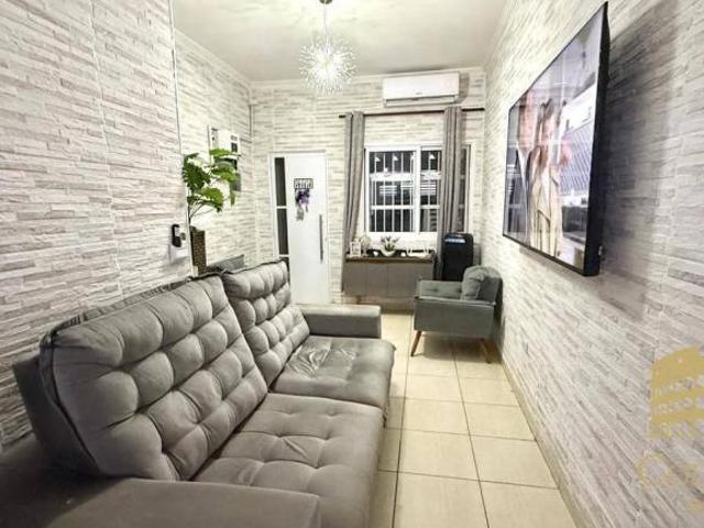 Casa com 2 dormitórios à venda por R$ 395.000,00 Vila Assunção Praia Grande/SP
