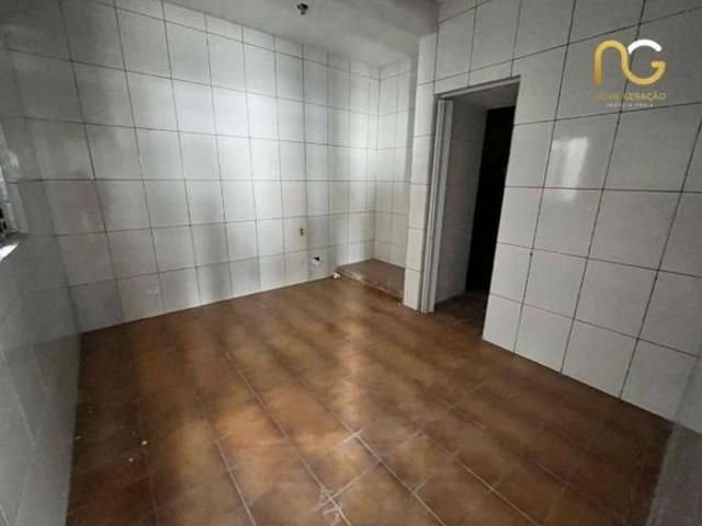 Casa com 2 dormitórios à venda por R$ 420.000,00 Mirim Praia Grande/SP