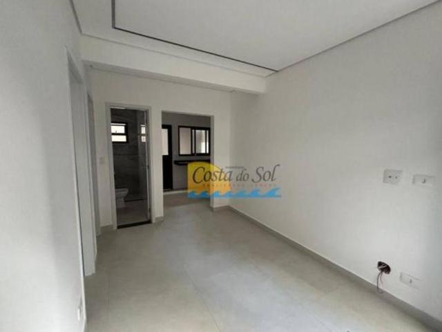 Casa com 2 dormitórios à venda por R$ 420.000 Vila Guilhermina Praia Grande/SP
