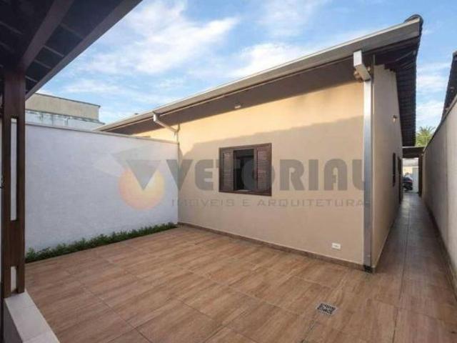 Casa com 2 dormitórios à venda por R$ 430.000 Bairro dos Golfinhos em Caraguatatuba/SP