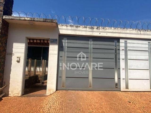 Casa com 2 dormitórios à venda por R$ 550.000,00 Setor Central Itumbiara/GO
