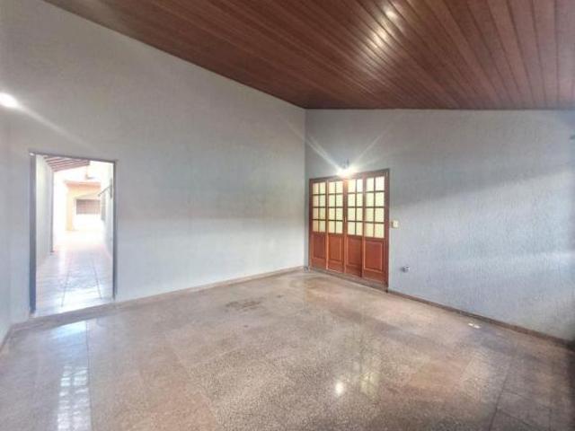 Casa com 2 dormitórios à venda por R$ 570.000,00 Jardim Ferreira Dias Jaú/SP