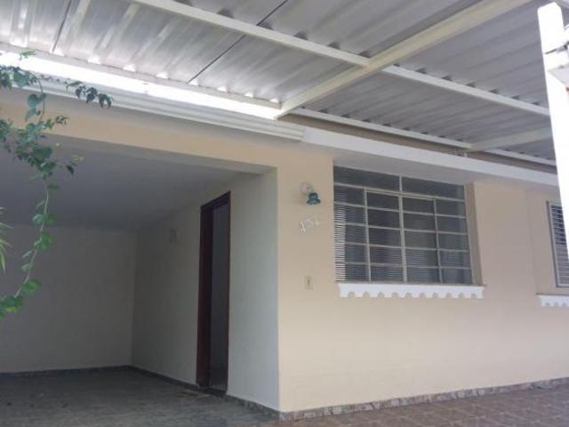 Casa com 2 dormitórios à venda por R$ 630.000,00 Jardim São Cristovão Valinhos/SP