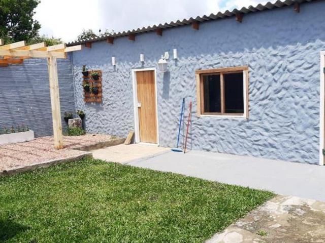 Casa com 2 dormitórios à venda por R$ 680.000 Centro Canela/RS