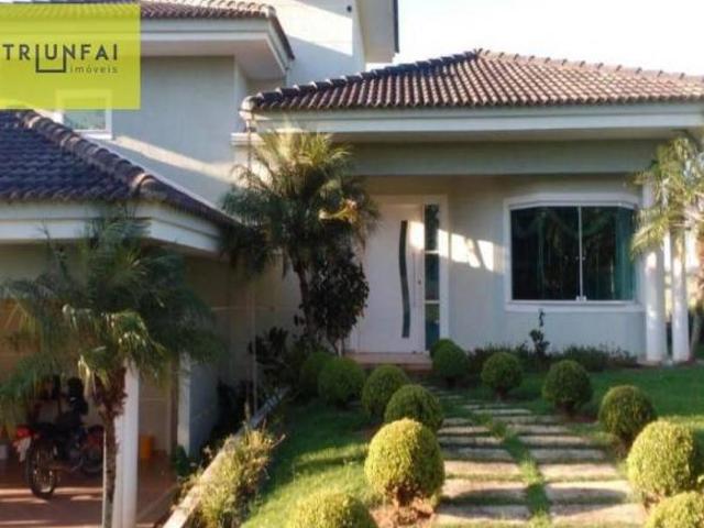 Casa com 2 dormitórios à venda por R$ 940.000,00 Condomínio Village Serra Araçoiaba da Serra/SP