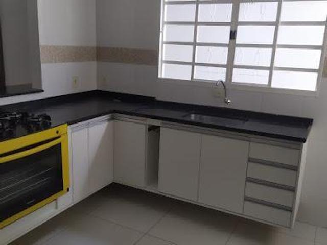 Casa com 2 dormitórios à venda, R$ 230.000 Jardim Continental Taubaté/SP