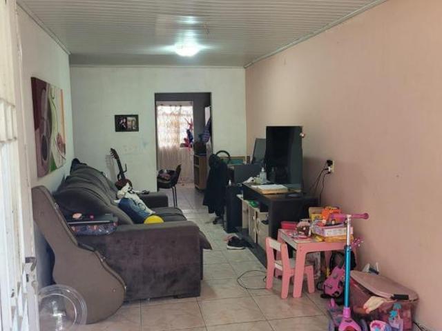 Casa com 2 dormitórios, Bairro Espirito Santo