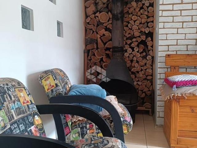 casa com 2 dormitórios, bairro Santa Catarina