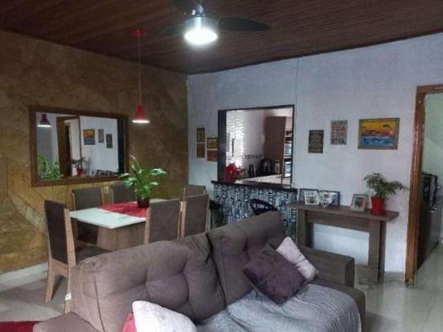 Casa com 2 dormitórios com Piscina Vila Nova