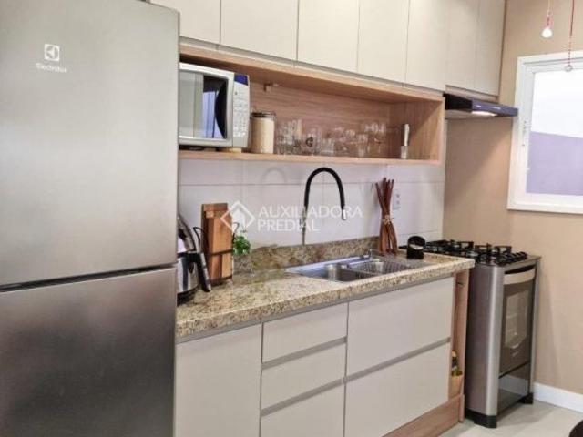 Casa com 2 dormitórios com suíte