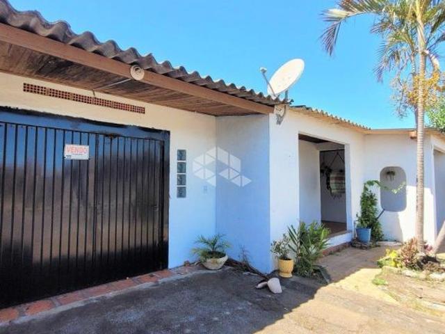 Casa com 2 dormitórios e 3 vagas na Av esperança Guajuviras Canoas