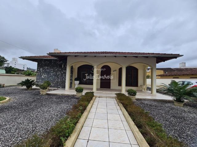 Casa com 2 dormitórios e 1 suíte na São Pedro
