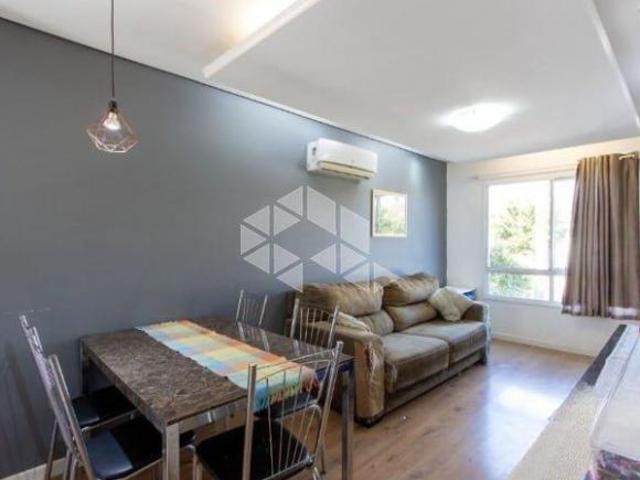 Casa com 2 dormitórios e 2 vagas no bairro Hípica