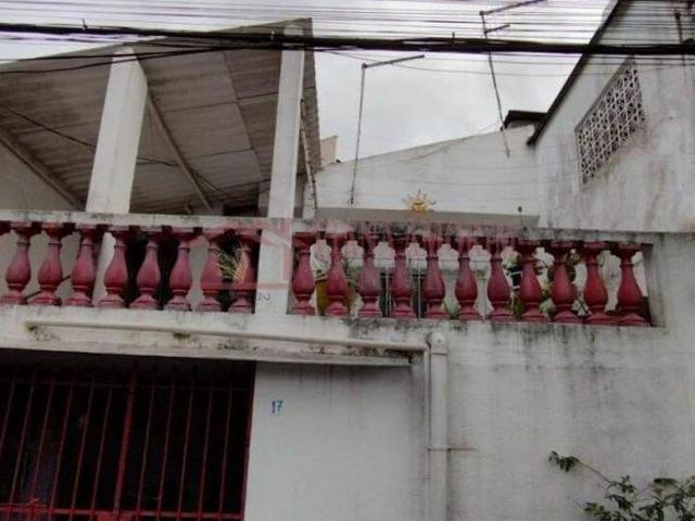 Casa com 2 dormitórios e Edícula à 10 min. a pé até a Estação Primavera Interlagos