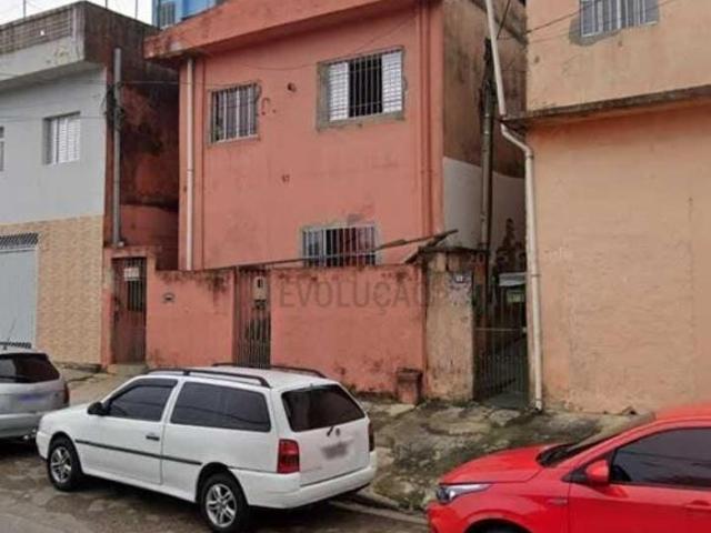 Casa com 2 dormitórios e edícula no Jardim Ângela, Zona Sul, SP