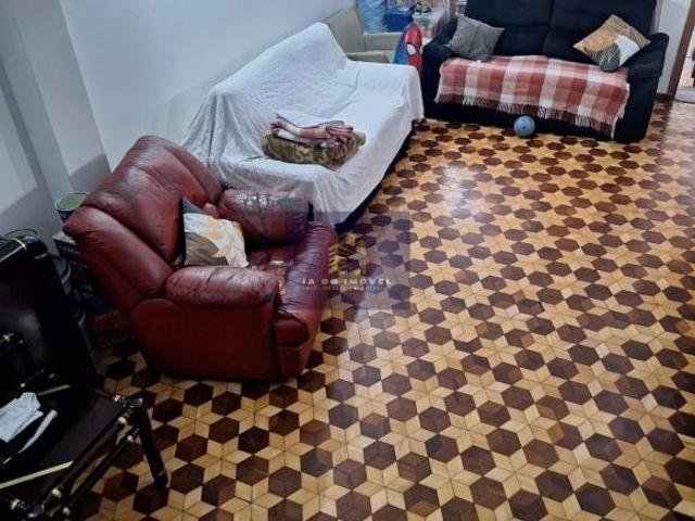 Casa com 2 dormitórios e mais 2 dormitórios nos fundos no Planalto Paulista!