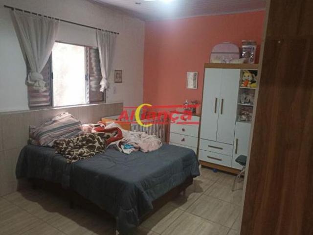 Casa com 2 dormitórios e terreno 5x25 no Jardim São João em Guarulhos