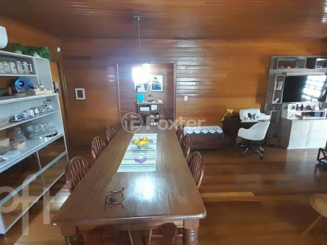 Casa com 2 dormitórios em Novo Hamburgo