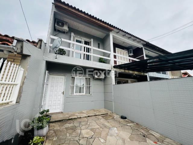 Casa com 2 dormitórios em Canoas