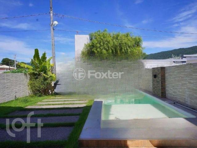 Casa com 2 dormitórios em Florianópolis
