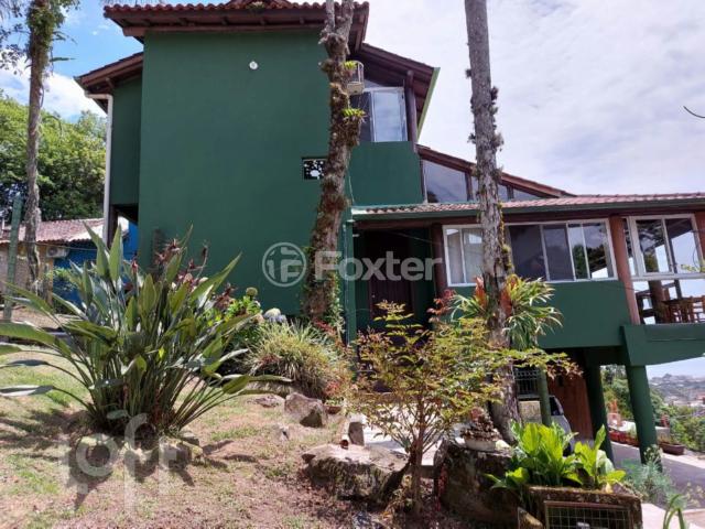 Casa com 2 dormitórios em Florianópolis