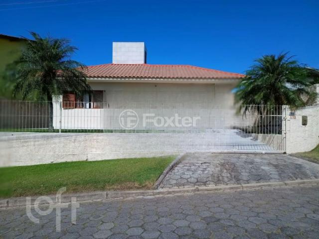Casa com 2 dormitórios em Florianópolis