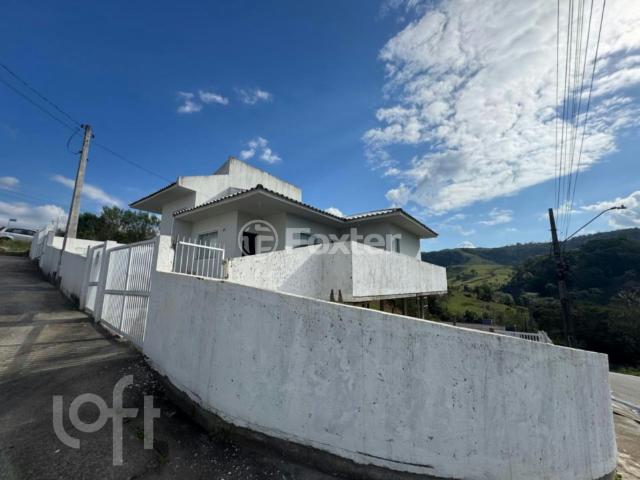 Casa com 2 dormitórios em Palhoça