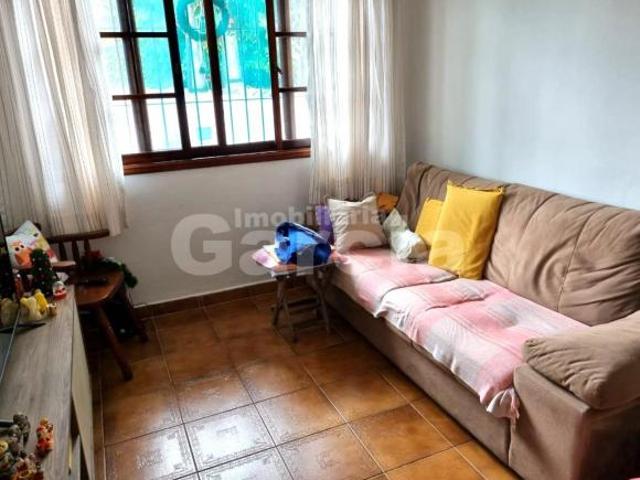 Casa com 2 dormitórios em Peruíbe