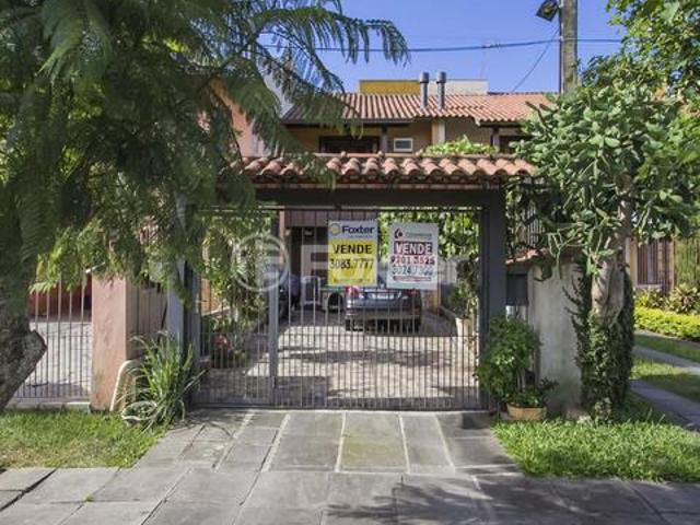 Casa com 2 dormitórios em Porto Alegre