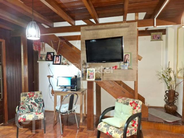 Casa com 2 dormitórios em Porto Alegre