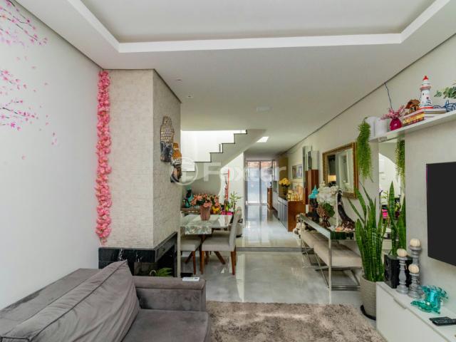 Casa com 2 dormitórios em Porto Alegre