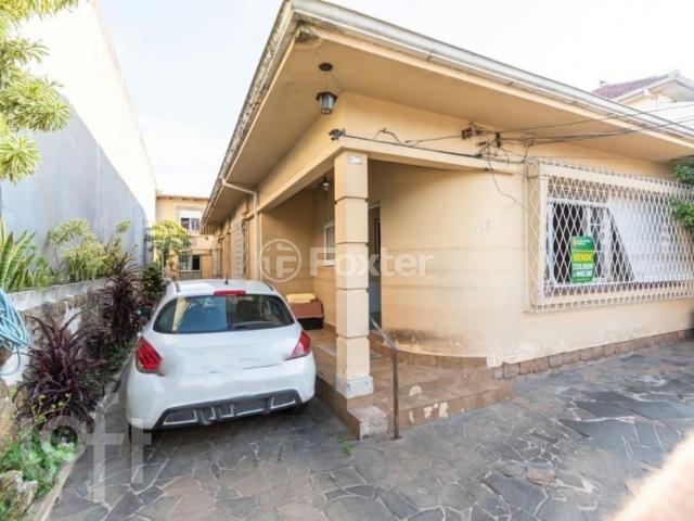 Casa com 5 dormitórios em Porto Alegre
