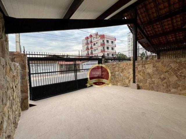 Casa com 2 dormitórios lado praia
