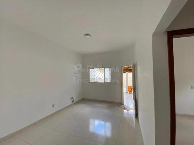 Casa com 2 dormitórios localizada no bairro Santa Terezinha II em Cedral