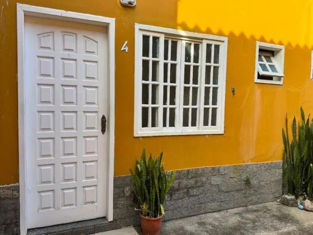Casa com 2 dormitórios para alugar, 58 m² por R$ 1.600,00 ao mês Jd Nautilus Cabo Frio/RJ