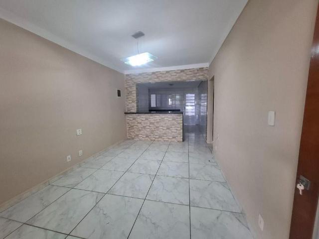 Casa Com 2 Dormitórios Para Alugar, 70 m² por R$2.400,00/mês Chácara Previtale Valinhos/sp