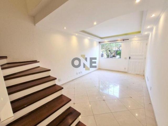 Casa com 2 dormitórios, para venda Granja Viana Cotia SP