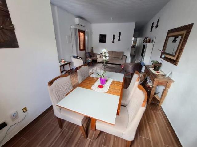 Casa com 2 dormitórios, reformada, com edícula e churrasqueira, bairro Santana