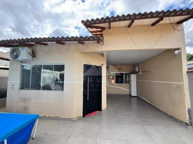 Casa com 2 dormitórios, sendo 1 suíte à venda, 107 m² por R$ 330.000 Jardim Europa Foz do Iguaçu