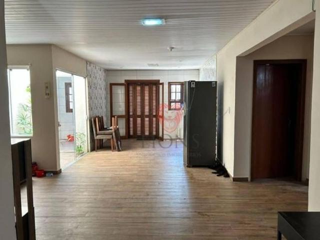 Casa com 2 dormitórios sendo 1 suíte à venda, 130 m² por R$ 478.800 Barnabé Gravataí/RS