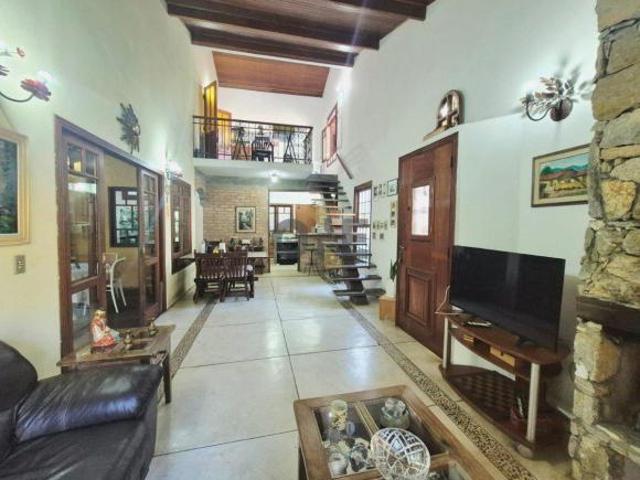 Casa com 2 dormitórios, sendo 1 suíte para venda Granja Viana Cotia SP
