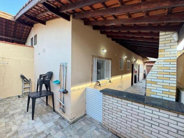 Casa com: 2 dormitórios, sendo 1 suíte, para Venda, Itanhaém / SP