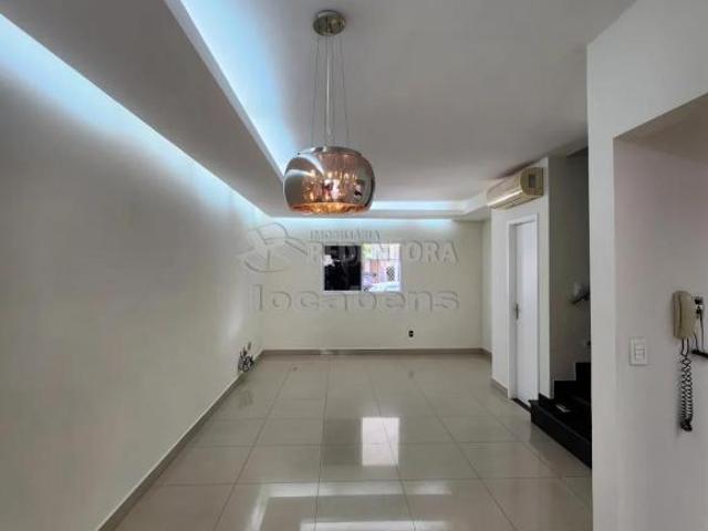 Casa com 2 Dormitórios, Varanda com churrasqueira no bairro Jardim Tarraf II
