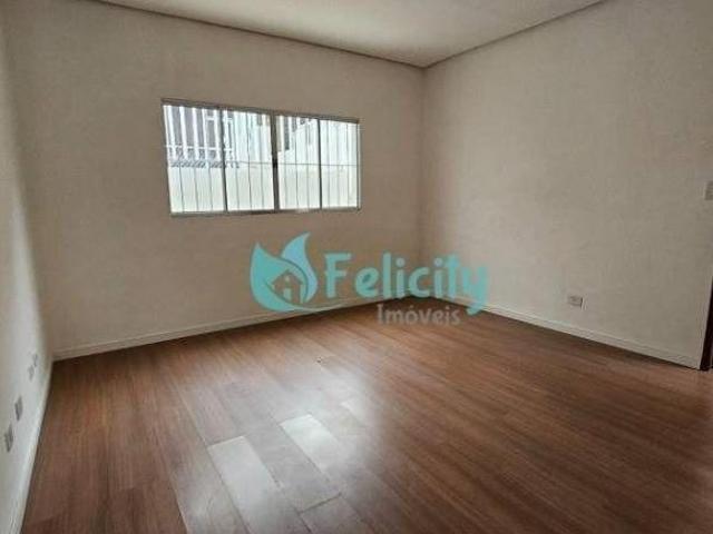 Casa com 2 dormitórios, 2 vagas, 60m2 no Parque Maria Domitila