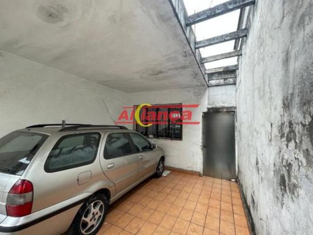 CASA COM 2 DORMITÓRIOS, 2 VAGAS DE GARAGEM NA VILA MARIA BAIXA