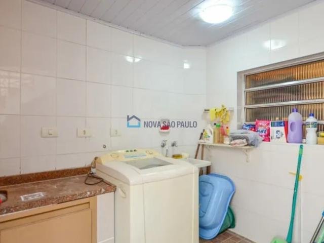 Casa com 2 dormitórios, 2 Vagas próximo ao Metrô Praça da Árvore