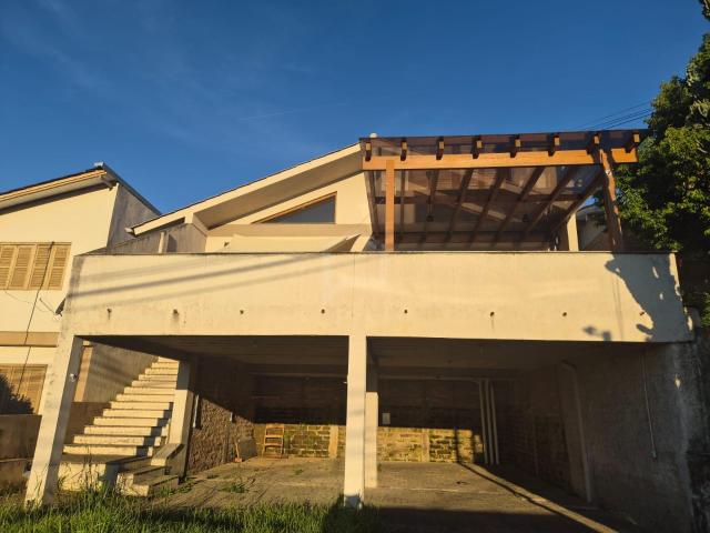 Casa com 2 dormitórios, 330.00m² para locação por R$ 3.350,00 Feitoria São Leopoldo/RS