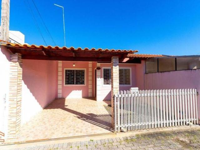 CASA COM 2 DORMITÓRIOS