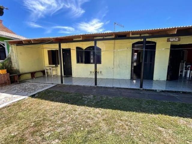 CASA COM 2 KITNETS À VENDA EM MARILUZ – OPORTUNIDADE PARA MORAR E INVESTIR!